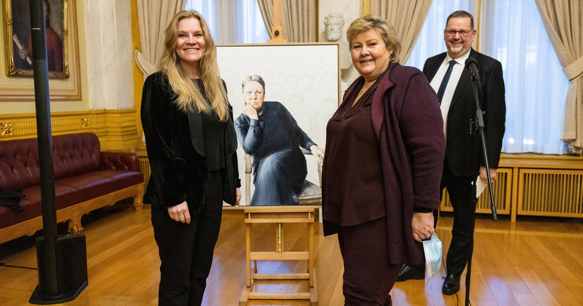 Arkitekt-portrett avduket på tinget - Arkitektur